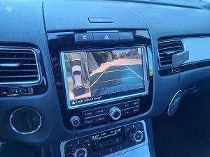 Black Volkswagen Touareg 2012 in Silute, with an engine capacity of 2.97 L and mileage of 325 thousand km for 8800 €, photo 18 on AUTOMOTO.COM.LV
