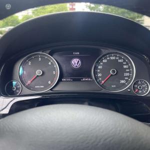 Melns Volkswagen Touareg 2012 Viļņa, ar dzinēja tilpumu 2.97 L un nobraukumu 306 tūkst. km par 10000 €, foto 7 vietnē AUTOMOTO.COM.LV