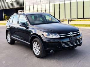 Melns Volkswagen Touareg 2012 Šauļi, ar dzinēja tilpumu 3.60 L un nobraukumu 180 tūkst. km par 8700 €, foto  vietnē AUTOMOTO.COM.LV