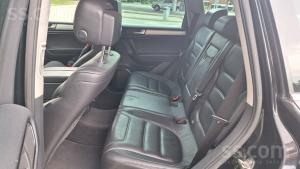 Melns Volkswagen Touareg 2012 Rīga, ar dzinēja tilpumu 3.00 L un nobraukumu 282 tūkst. km par 9700 €, foto 5 vietnē AUTOMOTO.COM.LV