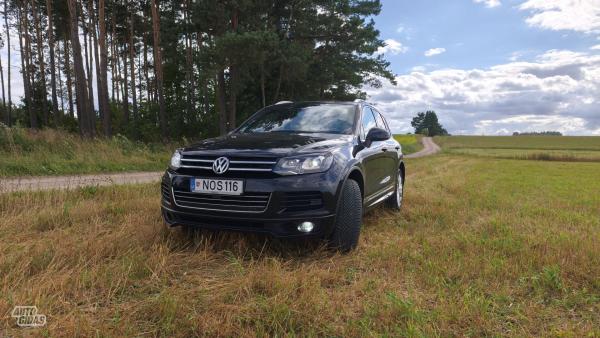 Melns Volkswagen Touareg 2012 Trakai, ar dzinēja tilpumu 3.00 L un nobraukumu 235 tūkst. km par 13000 €, foto 4 vietnē AUTOMOTO.COM.LV