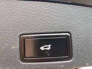 Melns Volkswagen Touareg 2012 Šauļi, ar dzinēja tilpumu 3.00 L un nobraukumu 251 tūkst. km par 9400 €, foto 23 vietnē AUTOMOTO.COM.LV
