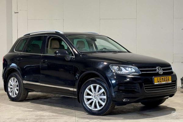 Black Volkswagen Touareg 2012 in Klaipeda, with an engine capacity of 3.60 L and mileage of 264 thousand km for 7900 €, photo 9 on AUTOMOTO.COM.LV