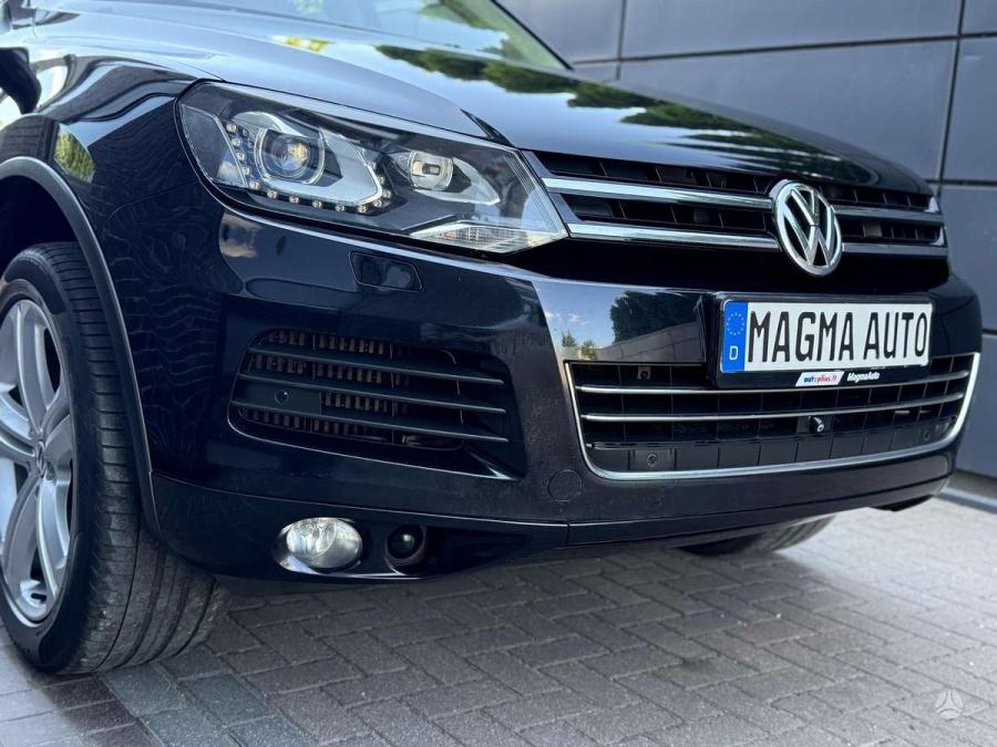 Melns Volkswagen Touareg 2012 Marijampole, ar dzinēja tilpumu 2.97 L un nobraukumu 278 tūkst. km par 13250 €, foto 11 vietnē AUTOMOTO.COM.LV