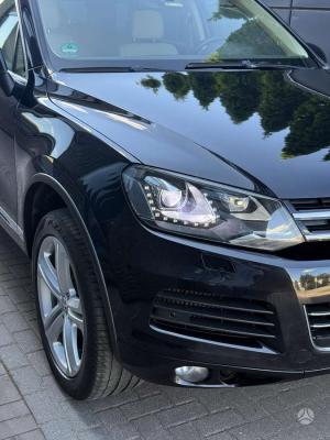 Melns Volkswagen Touareg 2012 Marijampole, ar dzinēja tilpumu 2.97 L un nobraukumu 278 tūkst. km par 13250 €, foto 12 vietnē AUTOMOTO.COM.LV