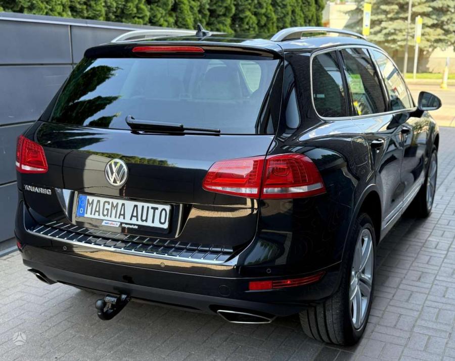 Melns Volkswagen Touareg 2012 Marijampole, ar dzinēja tilpumu 2.97 L un nobraukumu 278 tūkst. km par 13250 €, foto 14 vietnē AUTOMOTO.COM.LV