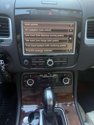 Melns Volkswagen Touareg 2012 Marijampole, ar dzinēja tilpumu 2.97 L un nobraukumu 278 tūkst. km par 13250 €, foto 28 vietnē AUTOMOTO.COM.LV