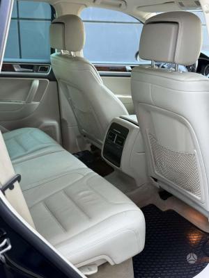 Melns Volkswagen Touareg 2012 Marijampole, ar dzinēja tilpumu 2.97 L un nobraukumu 278 tūkst. km par 13250 €, foto 34 vietnē AUTOMOTO.COM.LV
