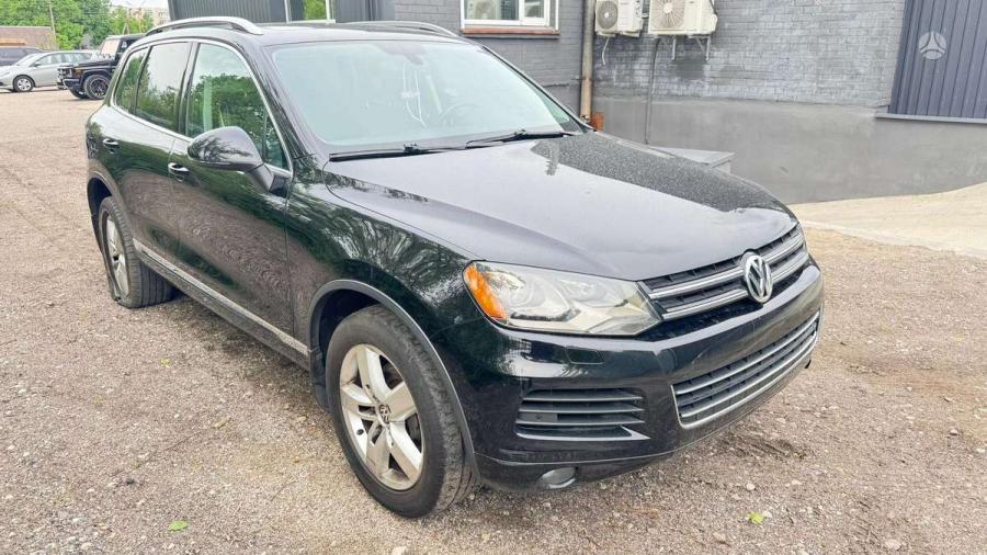 Melns Volkswagen Touareg 2012 Ukmergė, ar dzinēja tilpumu 3.60 L un nobraukumu 212 tūkst. km par 5100 €, foto 1 vietnē AUTOMOTO.COM.LV