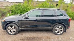 Melns Volkswagen Touareg 2012 Ukmergė, ar dzinēja tilpumu 3.60 L un nobraukumu 212 tūkst. km par 5100 €, foto 5 vietnē AUTOMOTO.COM.LV