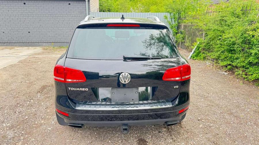 Melns Volkswagen Touareg 2012 Ukmergė, ar dzinēja tilpumu 3.60 L un nobraukumu 212 tūkst. km par 5100 €, foto 7 vietnē AUTOMOTO.COM.LV