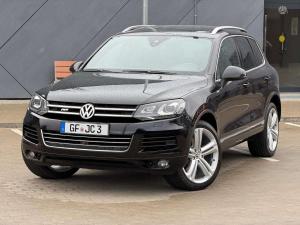 Melns Volkswagen Touareg 2012 Jonava, ar dzinēja tilpumu 4.13 L un nobraukumu 299 tūkst. km par 11900 €, foto 3 vietnē AUTOMOTO.COM.LV