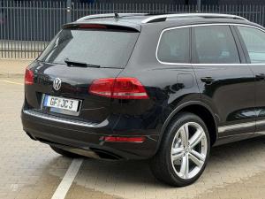 Melns Volkswagen Touareg 2012 Jonava, ar dzinēja tilpumu 4.13 L un nobraukumu 299 tūkst. km par 11900 €, foto 9 vietnē AUTOMOTO.COM.LV