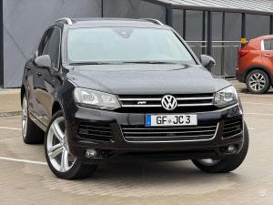 Melns Volkswagen Touareg 2012 Jonava, ar dzinēja tilpumu 4.13 L un nobraukumu 299 tūkst. km par 11900 €, foto 14 vietnē AUTOMOTO.COM.LV