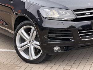 Melns Volkswagen Touareg 2012 Jonava, ar dzinēja tilpumu 4.13 L un nobraukumu 299 tūkst. km par 11900 €, foto 16 vietnē AUTOMOTO.COM.LV