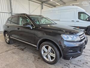 Black Volkswagen Touareg 2012 in Vilnius, with an engine capacity of 3.00 L and mileage of 225 thousand km for 10200 €, photo  on AUTOMOTO.COM.LV
