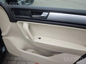 Black Volkswagen Touareg 2012 in Riga, with an engine capacity of 3.00 L and mileage of 164 thousand km for 16000 €, photo 15 on AUTOMOTO.COM.LV