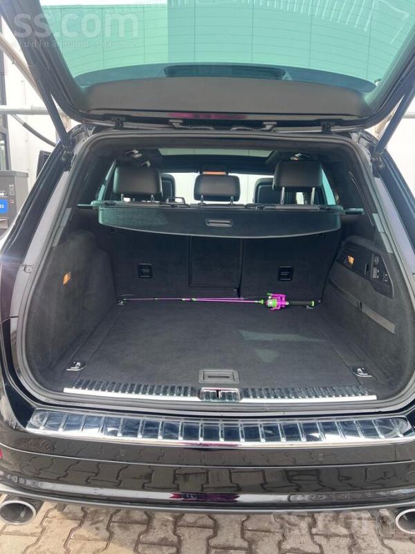 Melns Volkswagen Touareg 2013 Rīga, ar dzinēja tilpumu 4.20 L un nobraukumu 240 tūkst. km par 18300 €, foto 10 vietnē AUTOMOTO.COM.LV