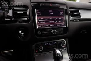 Melns Volkswagen Touareg 2013 Dobele, ar dzinēja tilpumu 3.00 L un nobraukumu 250 tūkst. km par 14500 €, foto 23 vietnē AUTOMOTO.COM.LV