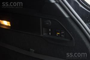 Melns Volkswagen Touareg 2013 Dobele, ar dzinēja tilpumu 3.00 L un nobraukumu 250 tūkst. km par 14500 €, foto 25 vietnē AUTOMOTO.COM.LV