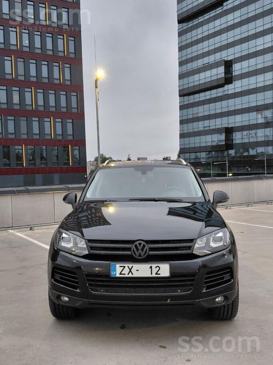Melns Volkswagen Touareg 2013 Rīga, ar dzinēja tilpumu 3.00 L un nobraukumu 385 tūkst. km par 8790 €, foto 5 vietnē AUTOMOTO.COM.LV