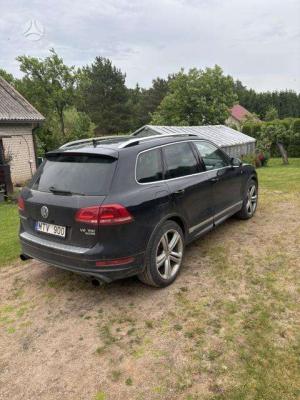 Melns Volkswagen Touareg 2013 Viļņa, ar dzinēja tilpumu 3.00 L un nobraukumu 278 tūkst. km par 12700 €, foto 5 vietnē AUTOMOTO.COM.LV