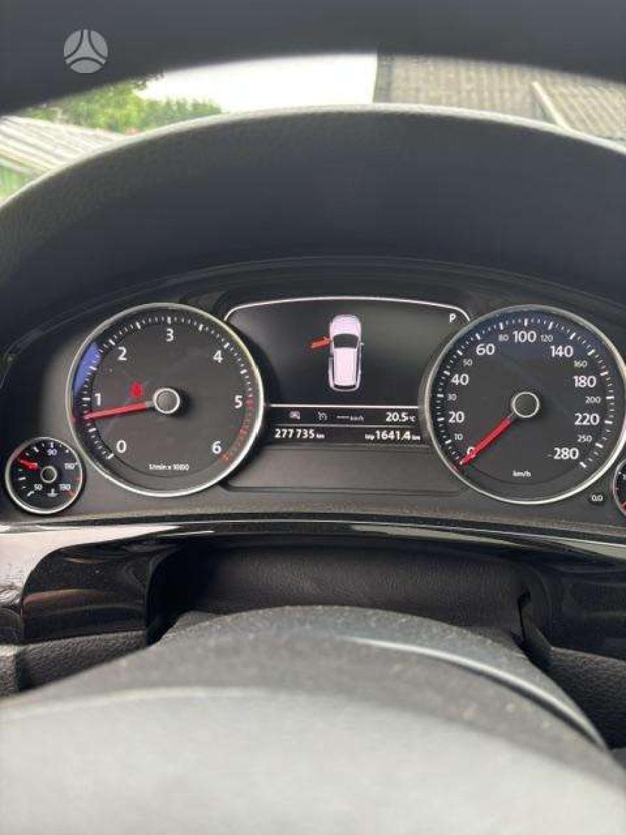 Melns Volkswagen Touareg 2013 Viļņa, ar dzinēja tilpumu 3.00 L un nobraukumu 278 tūkst. km par 12700 €, foto 7 vietnē AUTOMOTO.COM.LV