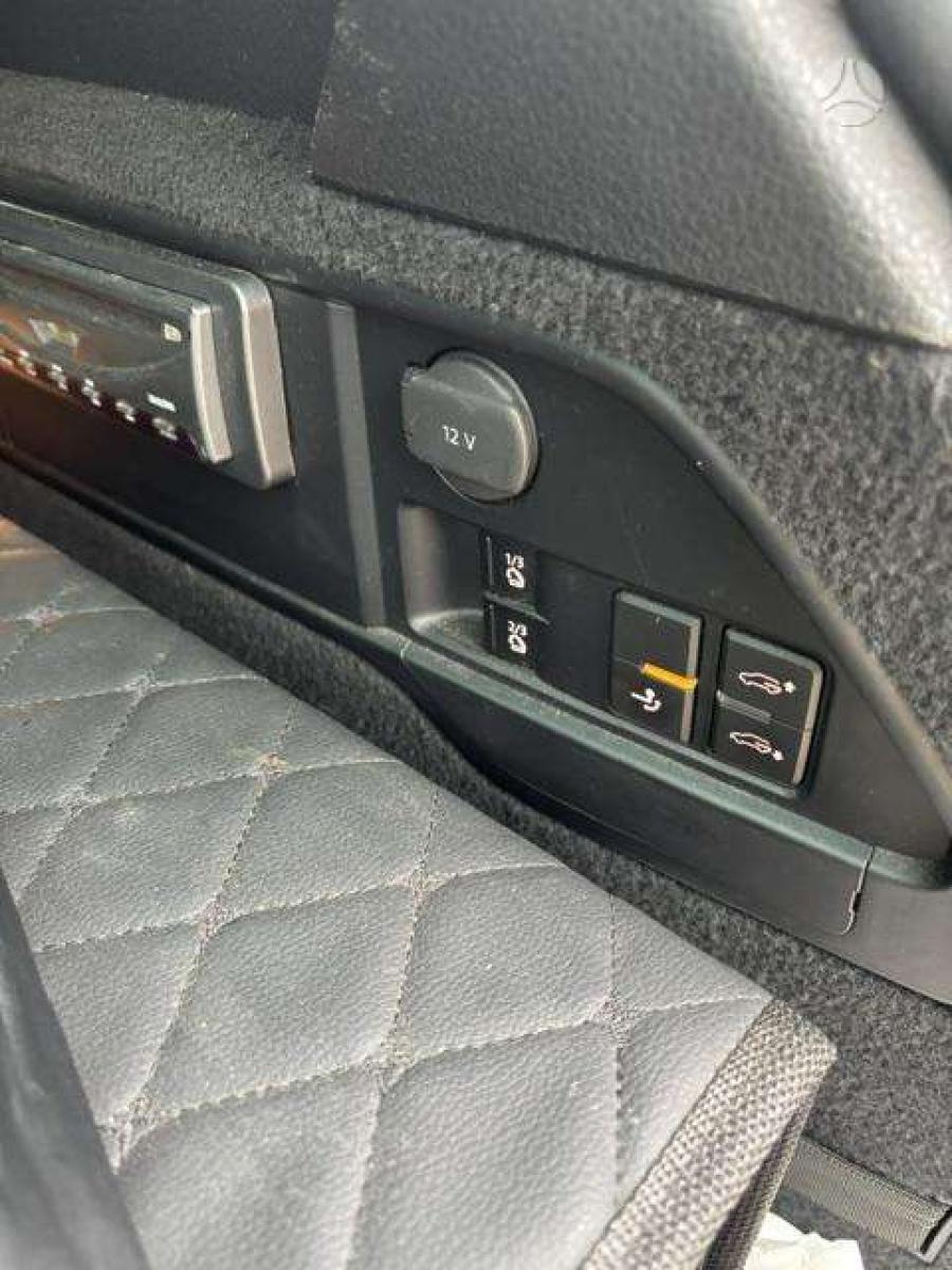 Melns Volkswagen Touareg 2013 Viļņa, ar dzinēja tilpumu 3.00 L un nobraukumu 278 tūkst. km par 12700 €, foto 10 vietnē AUTOMOTO.COM.LV