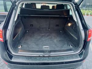Melns Volkswagen Touareg 2013 Viļņa, ar dzinēja tilpumu 2.97 L un nobraukumu 294 tūkst. km par 9200 €, foto 5 vietnē AUTOMOTO.COM.LV