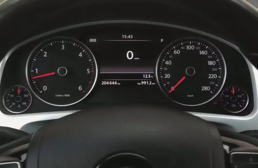 Melns Volkswagen Touareg 2013 Rīga, ar dzinēja tilpumu 3.00 L un nobraukumu 205 tūkst. km par 12500 €, foto 14 vietnē AUTOMOTO.COM.LV