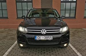 Melns Volkswagen Touareg 2013 Rīga, ar dzinēja tilpumu 3.00 L un nobraukumu 205 tūkst. km par 12500 €, foto 19 vietnē AUTOMOTO.COM.LV