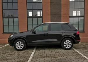 Melns Volkswagen Touareg 2013 Rīga, ar dzinēja tilpumu 3.00 L un nobraukumu 205 tūkst. km par 12500 €, foto 23 vietnē AUTOMOTO.COM.LV