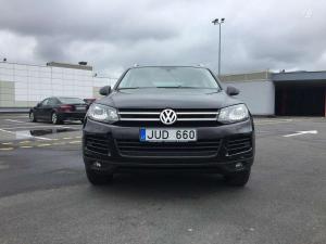 Melns Volkswagen Touareg 2013 Viļņa, ar dzinēja tilpumu 2.97 L un nobraukumu 204 tūkst. km par 12400 €, foto  vietnē AUTOMOTO.COM.LV