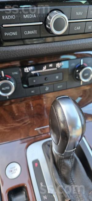 Melns Volkswagen Touareg 2013 Rīga, ar dzinēja tilpumu 3.00 L un nobraukumu 242 tūkst. km par 9000 €, foto 13 vietnē AUTOMOTO.COM.LV