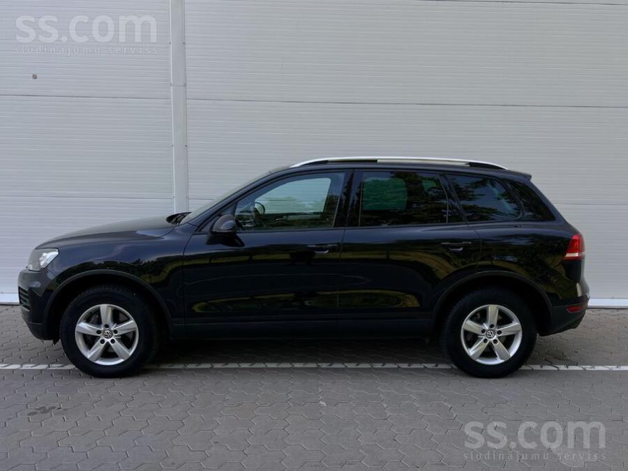 Melns Volkswagen Touareg 2013 Rīga, ar dzinēja tilpumu 3.00 L un nobraukumu 0 tūkst. km par 13000 €, foto 9 vietnē AUTOMOTO.COM.LV