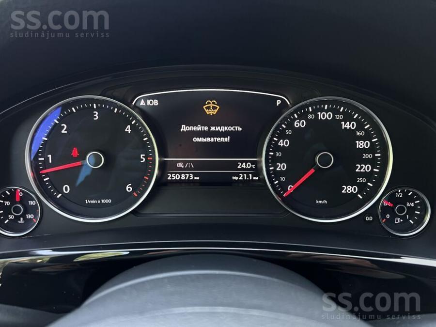 Melns Volkswagen Touareg 2013 Rīga, ar dzinēja tilpumu 3.00 L un nobraukumu 0 tūkst. km par 13000 €, foto 34 vietnē AUTOMOTO.COM.LV