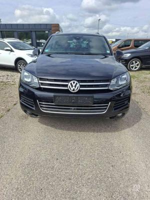 Melns Volkswagen Touareg 2013 Viļņa, ar dzinēja tilpumu 3.00 L un nobraukumu 283 tūkst. km par 12800 €, foto 4 vietnē AUTOMOTO.COM.LV