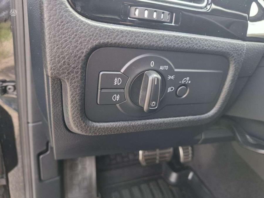 Melns Volkswagen Touareg 2013 Viļņa, ar dzinēja tilpumu 3.00 L un nobraukumu 283 tūkst. km par 12800 €, foto 9 vietnē AUTOMOTO.COM.LV