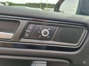 Melns Volkswagen Touareg 2013 Viļņa, ar dzinēja tilpumu 3.00 L un nobraukumu 283 tūkst. km par 12800 €, foto 10 vietnē AUTOMOTO.COM.LV