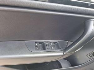 Melns Volkswagen Touareg 2013 Viļņa, ar dzinēja tilpumu 3.00 L un nobraukumu 283 tūkst. km par 12800 €, foto 11 vietnē AUTOMOTO.COM.LV