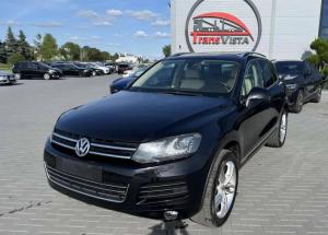 Black Volkswagen Touareg 2013 in Telschi, with an engine capacity of 3.00 L and mileage of 251 thousand km for 11290 €, photo 5 on AUTOMOTO.COM.LV