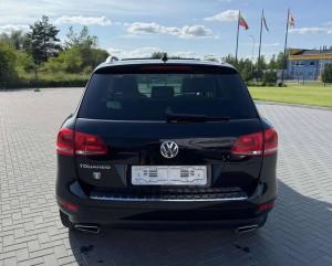 Black Volkswagen Touareg 2013 in Telschi, with an engine capacity of 3.00 L and mileage of 251 thousand km for 11290 €, photo 10 on AUTOMOTO.COM.LV