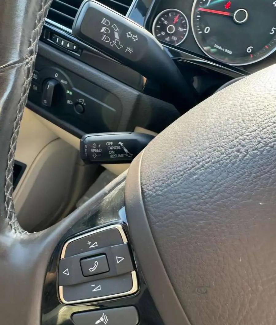 Black Volkswagen Touareg 2013 in Telschi, with an engine capacity of 3.00 L and mileage of 251 thousand km for 11290 €, photo 24 on AUTOMOTO.COM.LV