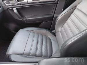 Black Volkswagen Touareg 2013 in Riga, with an engine capacity of 3.00 L and mileage of 260 thousand km for 14390 €, photo 9 on AUTOMOTO.COM.LV