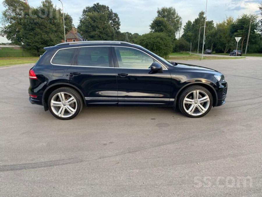 Melns Volkswagen Touareg 2013 Rīga, ar dzinēja tilpumu 3.00 L un nobraukumu 288 tūkst. km par 13700 €, foto 6 vietnē AUTOMOTO.COM.LV