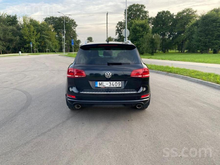 Melns Volkswagen Touareg 2013 Rīga, ar dzinēja tilpumu 3.00 L un nobraukumu 288 tūkst. km par 13700 €, foto 9 vietnē AUTOMOTO.COM.LV