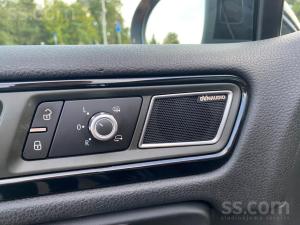 Melns Volkswagen Touareg 2013 Rīga, ar dzinēja tilpumu 3.00 L un nobraukumu 288 tūkst. km par 13700 €, foto 16 vietnē AUTOMOTO.COM.LV