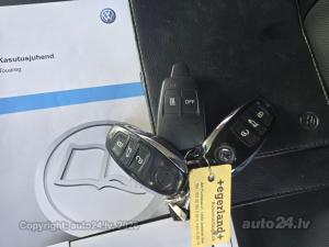Melns Volkswagen Touareg 2013 Tallina, ar dzinēja tilpumu 3.00 L un nobraukumu 285 tūkst. km par 8990 €, foto 28 vietnē AUTOMOTO.COM.LV
