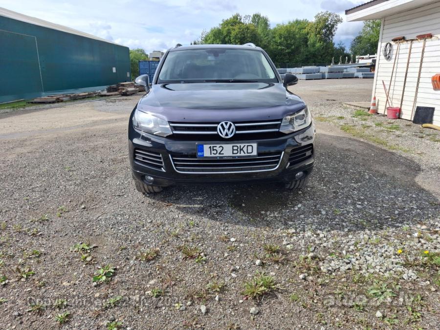 Melns Volkswagen Touareg 2013 Tallina, ar dzinēja tilpumu 3.00 L un nobraukumu 194 tūkst. km par 12500 €, foto 3 vietnē AUTOMOTO.COM.LV