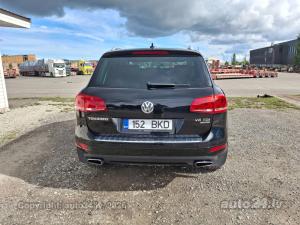 Melns Volkswagen Touareg 2013 Tallina, ar dzinēja tilpumu 3.00 L un nobraukumu 194 tūkst. km par 12500 €, foto 5 vietnē AUTOMOTO.COM.LV